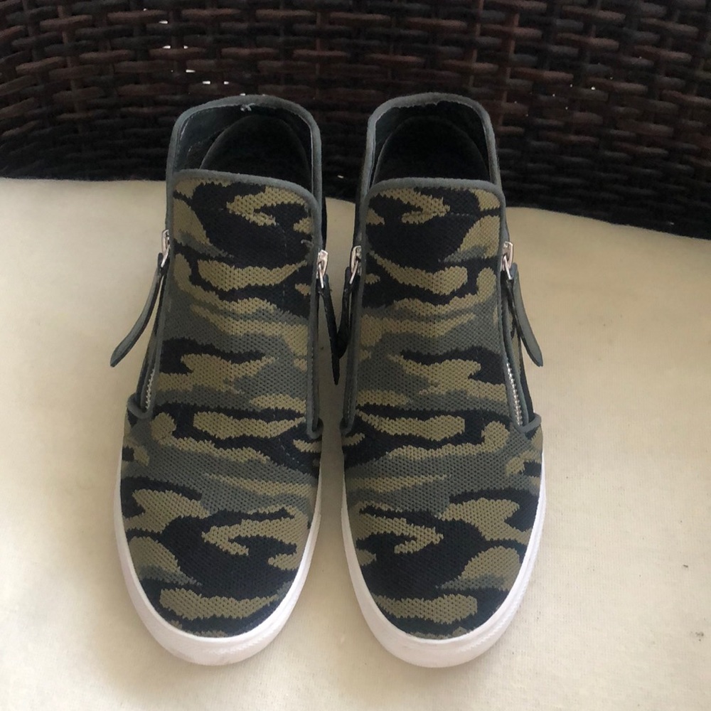 Steve Madden Green Camo Caliber Camouflage Wedges - Gem